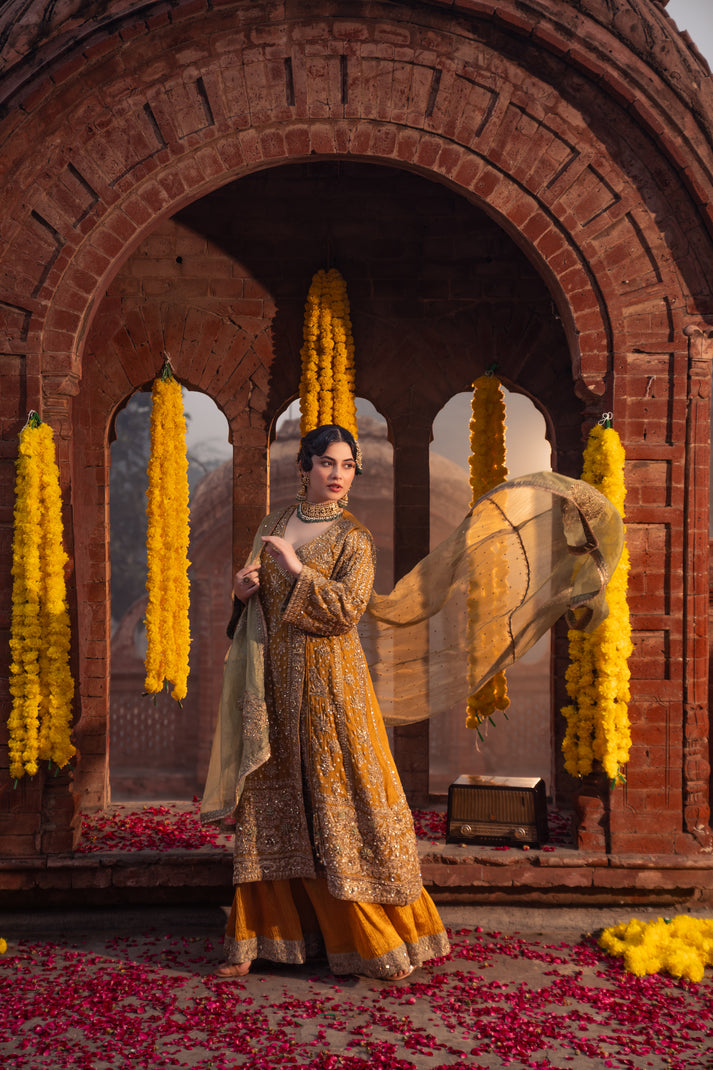 Heer - Golden Angrakha Sharara – Minny Sandhu